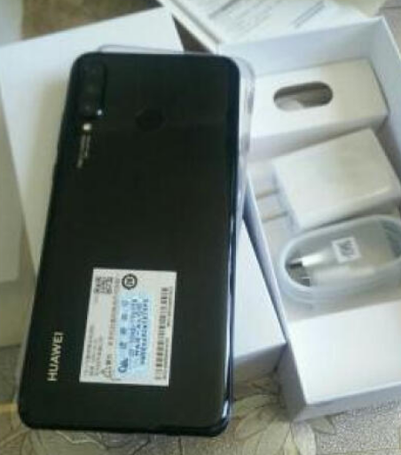 华为nova4e吃鸡流畅 拍照清晰自然 续航持久-中关村在线头条