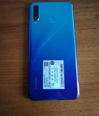 华为nova4e吃鸡流畅 拍照清晰自然 续航持久-中关村在线头条