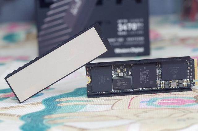 出道即巅峰！WD_BLACK SN750 评测-中关村在线头条