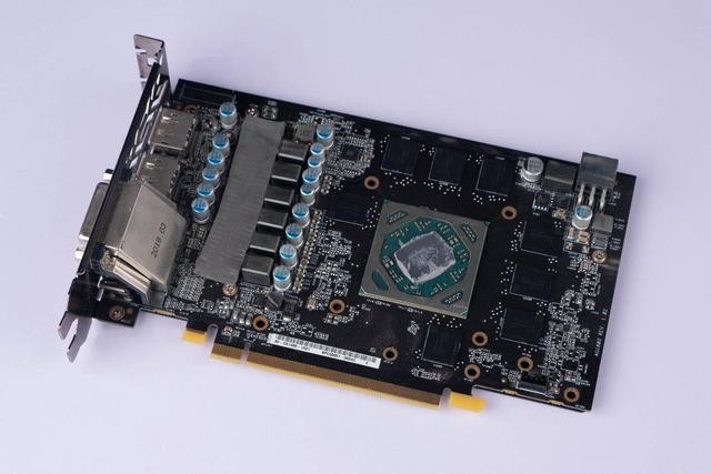 华擎 幻影电竞 RX580 2048SP MK-中关村在线头条