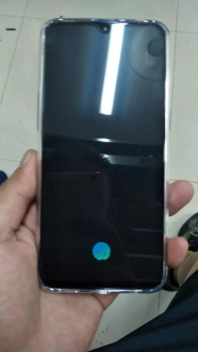 OPPO R17超级闪充 续航能力不一般-中关村在线头条