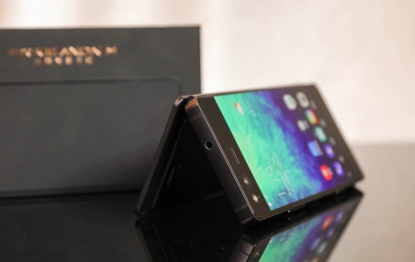 中兴Axon M两千左右的翻盖双屏手机-中关村在线头条