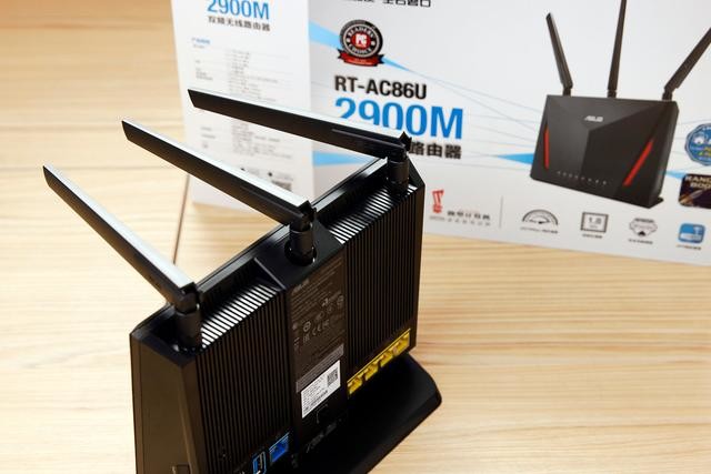 华硕双频路由器RT-AC86U 2900M 开箱-中关村在线头条