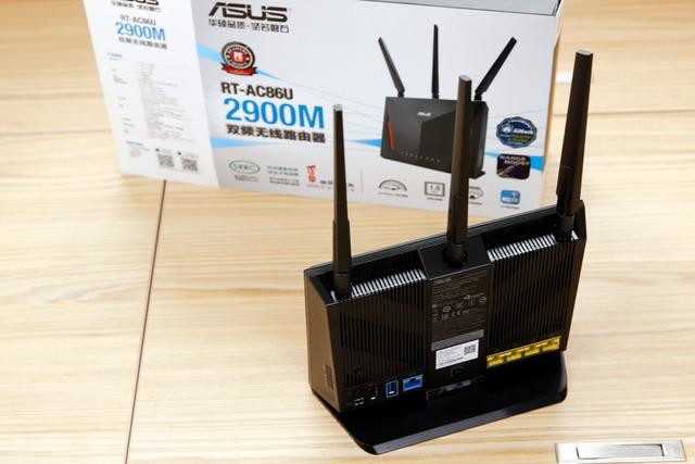 华硕双频路由器RT-AC86U 2900M 开箱-中关村在线头条