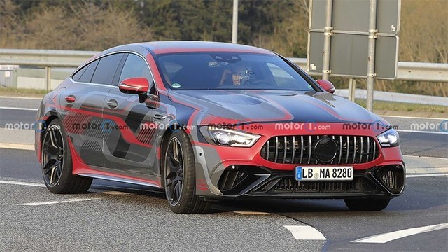 梅赛德斯AMG GT73e谍照：V8发动机混动系统-中关村在线头条