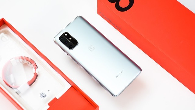 大屏时代轻巧旗舰丨OnePlus 8T深度体验报告-中关村在线头条