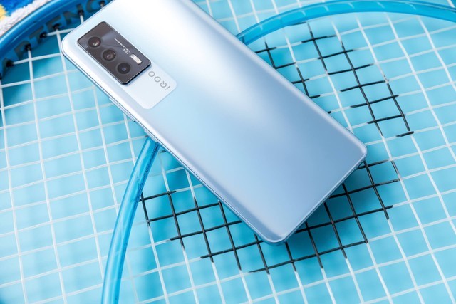 充电快速，续航持久！iQOONeo5值得买吗-中关村在线头条