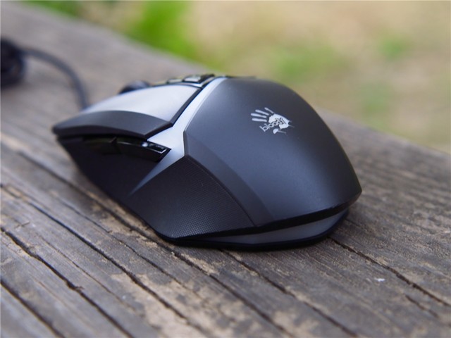 双飞燕血手幽灵V8M Max电竞鼠标：功能和性价比-中关村在线头条